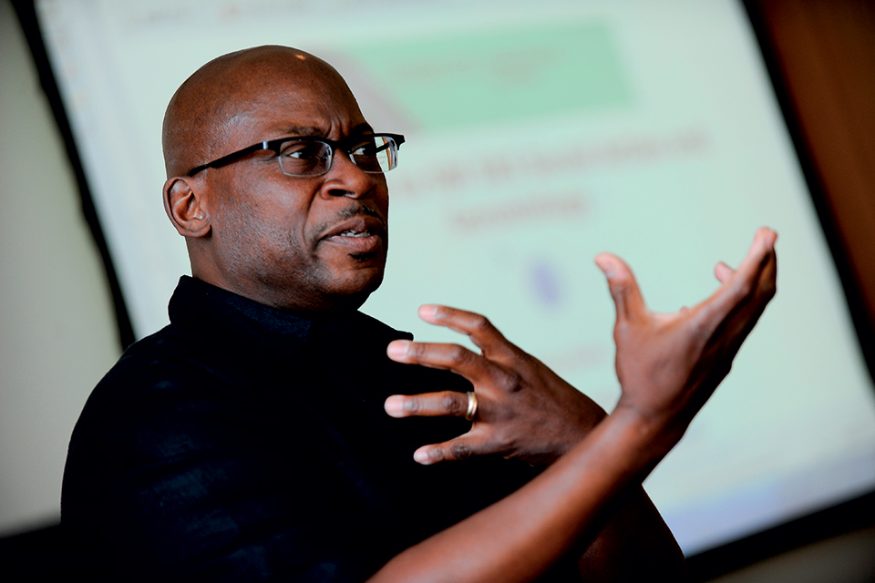 Social Work Professor Honored as Legacy Maker | Simmons University