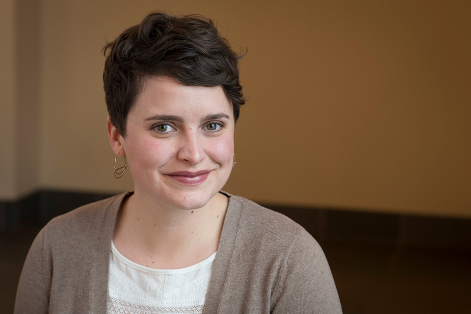 Sarah Shives '13MA Applies Gender Theory at Work | Simmons University
