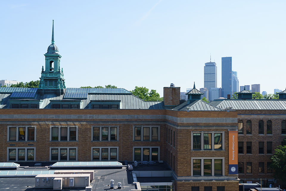 The Simmons Distinction: A Conversation with President Wooten | Simmons ...