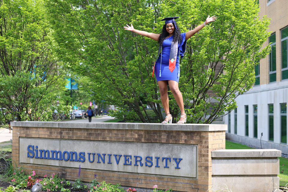 Finding Community at Simmons as a Transfer Commuter Student | Simmons ...