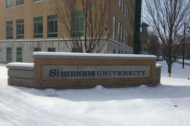 Traditions | Simmons University