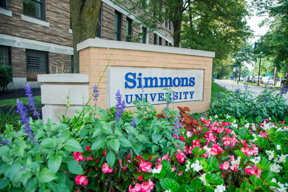 Simmons Named Among Wall Street Journal’s Best Colleges in the U.S ...